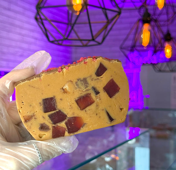 Turkish Delight Fudge Slice *Posted w/c 5th Jan* – WTFudge UK